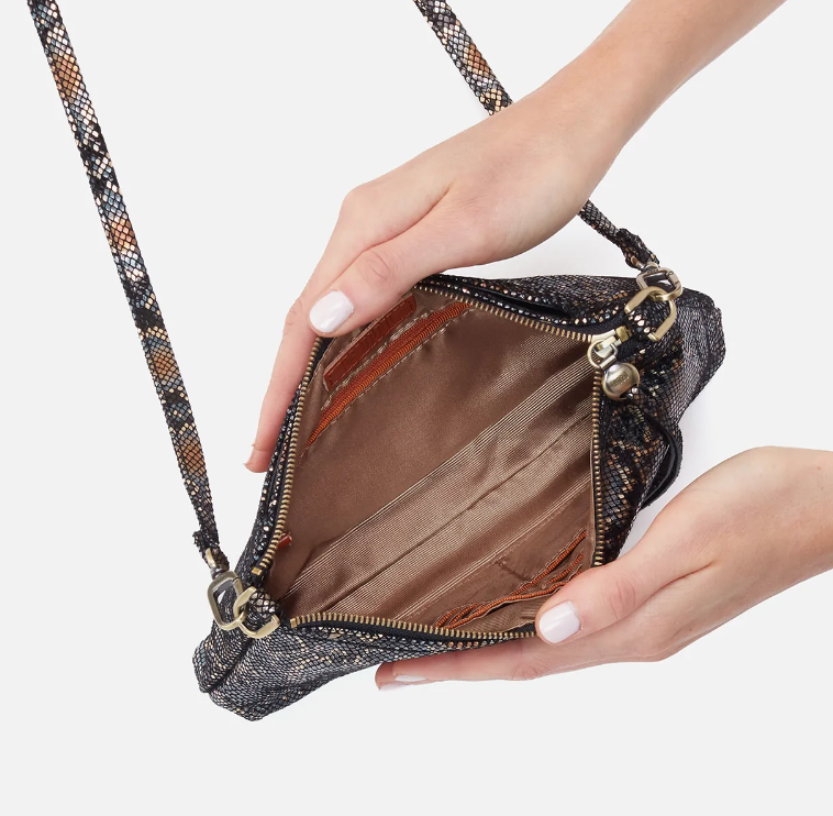 Hobo Darcy - Halo Shimmer | Gabrielle's Biloxi